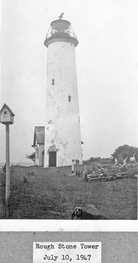 False Ducks (1967) Lighthouse, Ontario Canada at Lighthousefriends.com