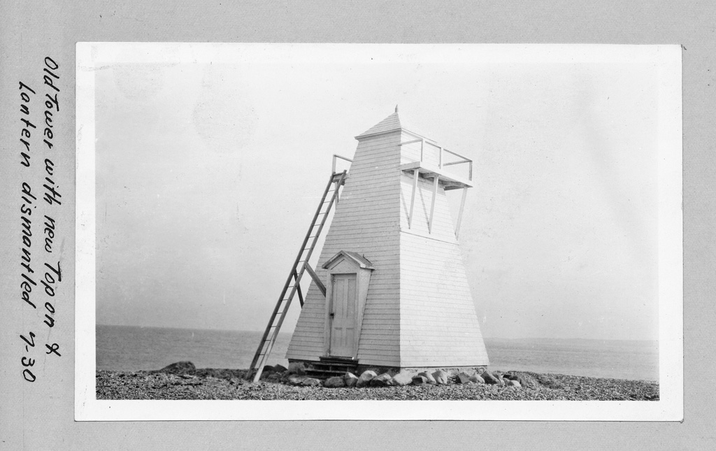 Gull Harbour (Old) Lighthouse, Manitoba Canada at Lighthousefriends.com