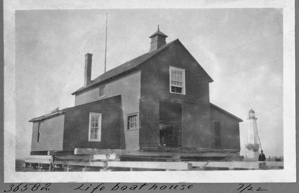 Long Point Lighthouse, Ontario Canada at Lighthousefriends.com