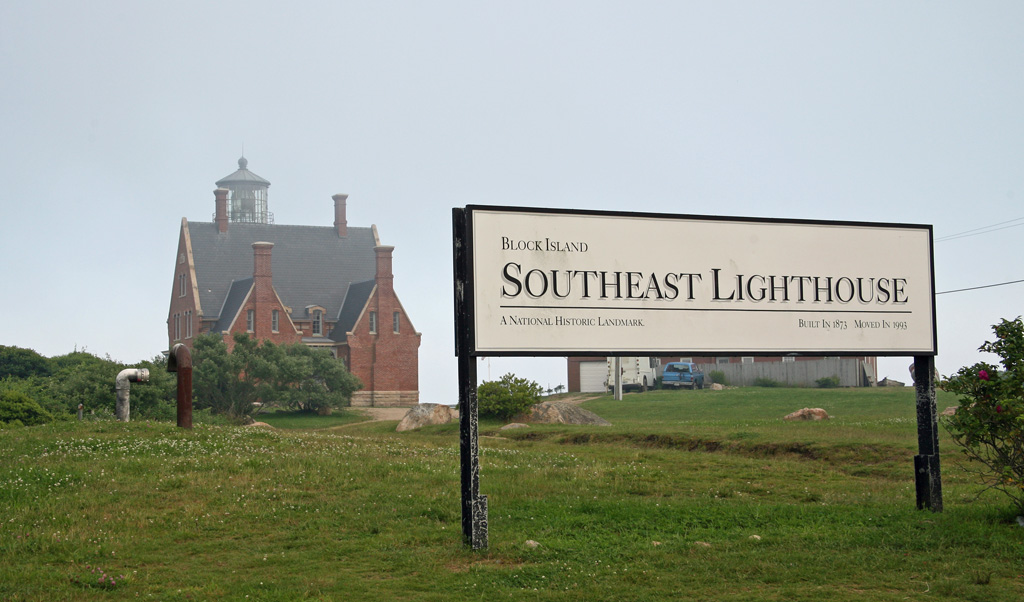Block Island Southeast Lighthouse, Rhode Island at Lighthousefriends.com