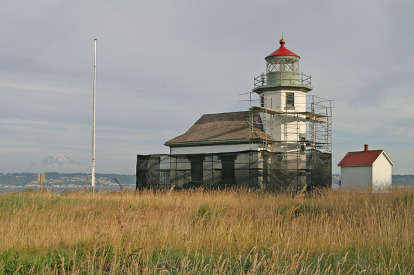 Point Robinson Lighthouse, Washington at Lighthousefriends.com
